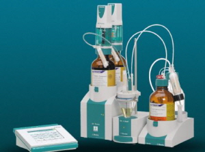 Karl Fischer(METROHM) - 901 Titrando